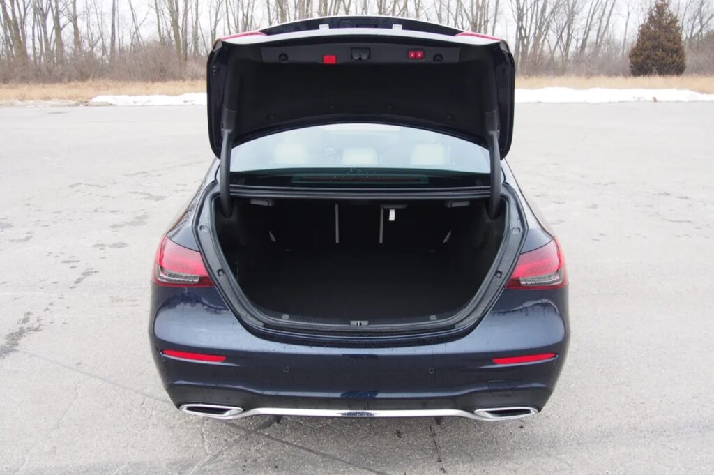 2023 Mercedes-Benz E450 Specs: This Interior Design Is Amazing - Inside ...