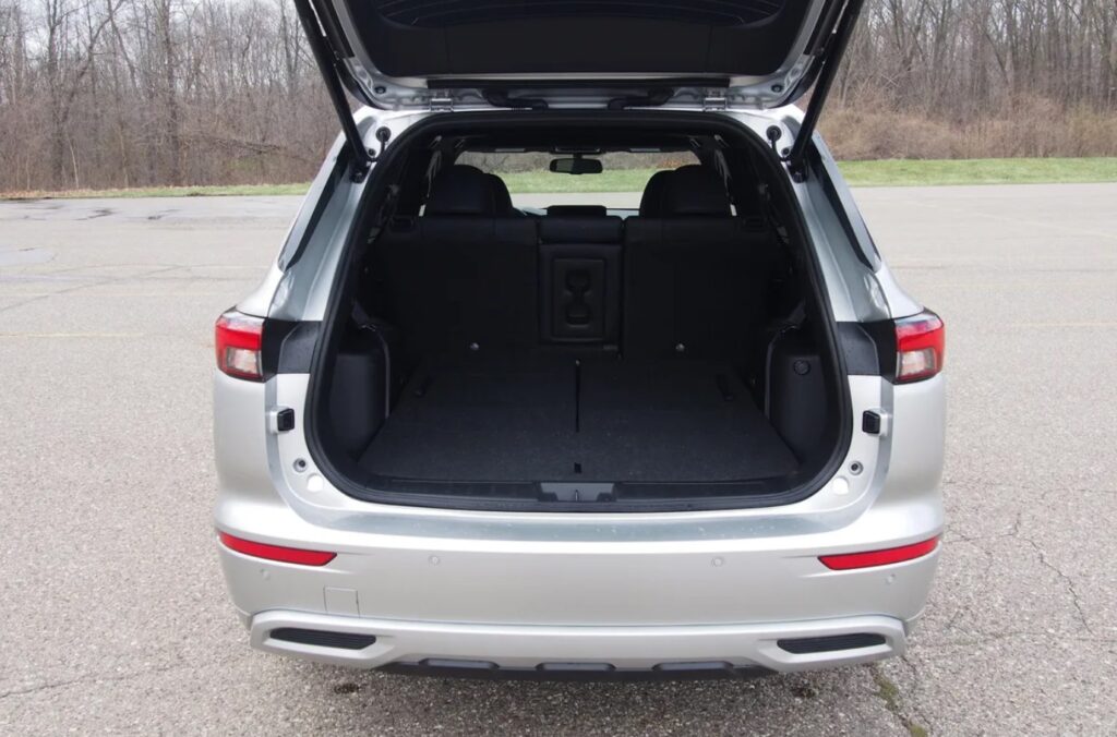 2023 Mitsubishi Outlander Configurations: The Interior Is Absolutely ...