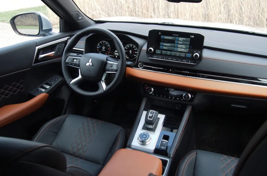 2023 Mitsubishi Outlander Configurations: The Interior Is Absolutely ...