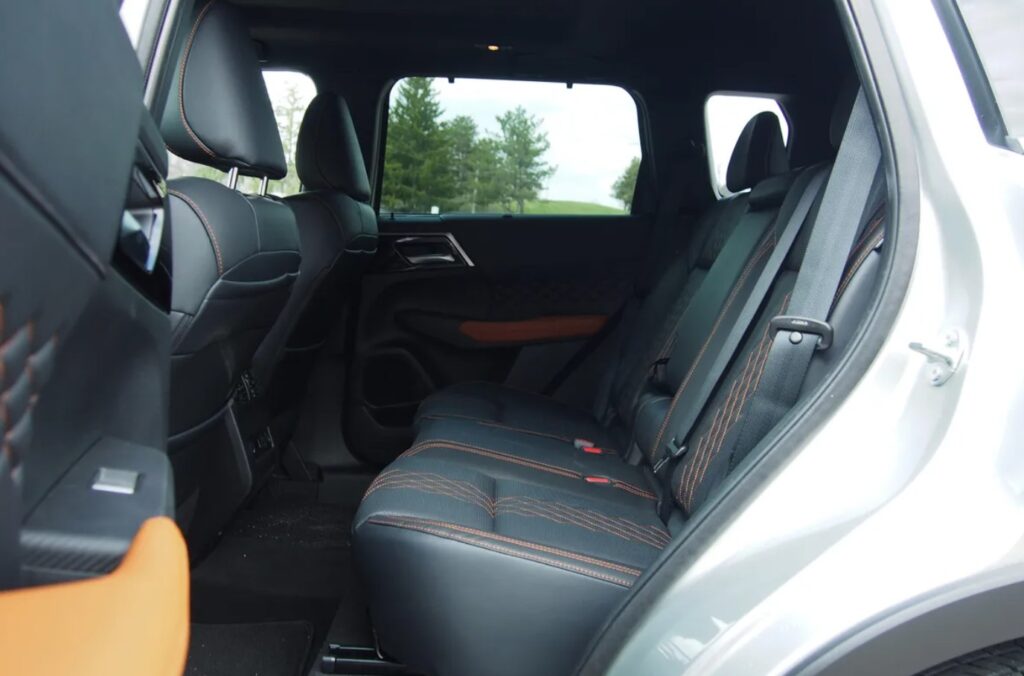 2023 Mitsubishi Outlander Configurations: The Interior Is Absolutely ...