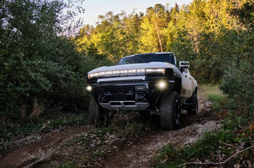 New 2023 GMC Hummer EV Specs: This Hummer Offers Serious Performance ...