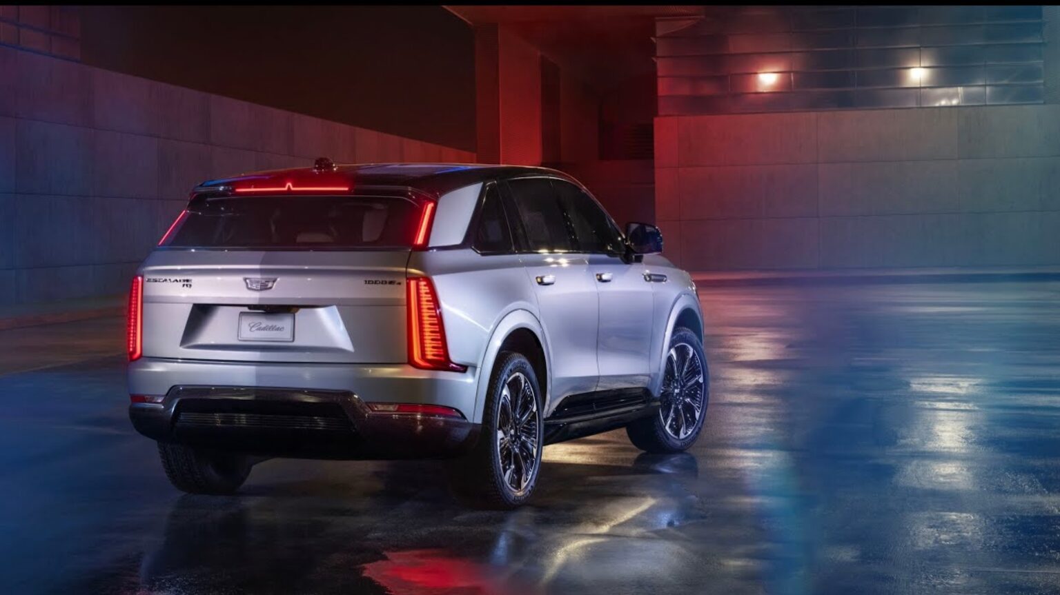 2025 Cadillac Escalade IQ Interior: The Future of Luxury - Inside The Hood