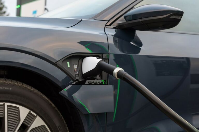 2026 Audi Q8 e-tron Specs, Price, Dimensions - Inside The Hood