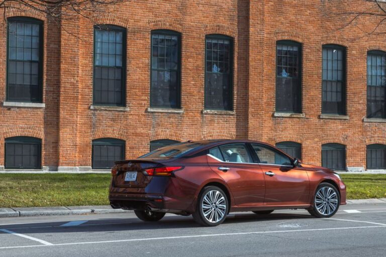 2026 Nissan Altima Review, Specs, Redesign - Inside The Hood
