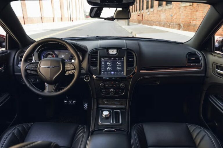 2026 Chrysler 300 Specs, Release Date, MSRP - Inside The Hood