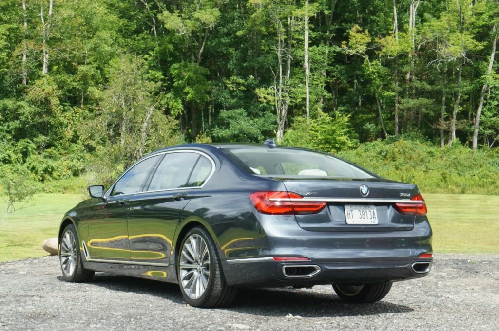 2026 BMW 7 Series Features, Specs, Redesign - Inside The Hood