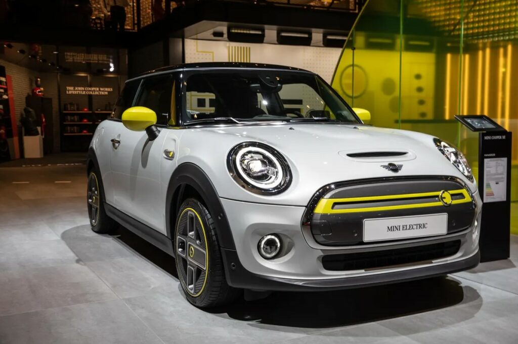 2026 Mini Cooper SE Changes, Redesign, Dimensions - Inside The Hood
