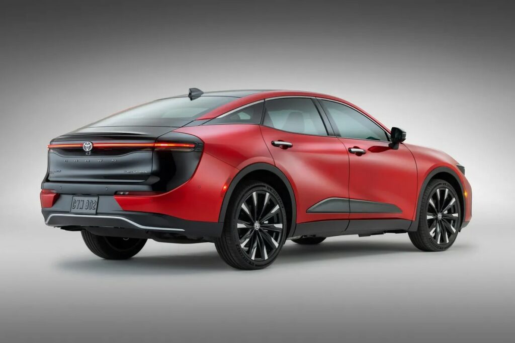 2026 Toyota Crown Redesign, Specs, Interior - Inside The Hood