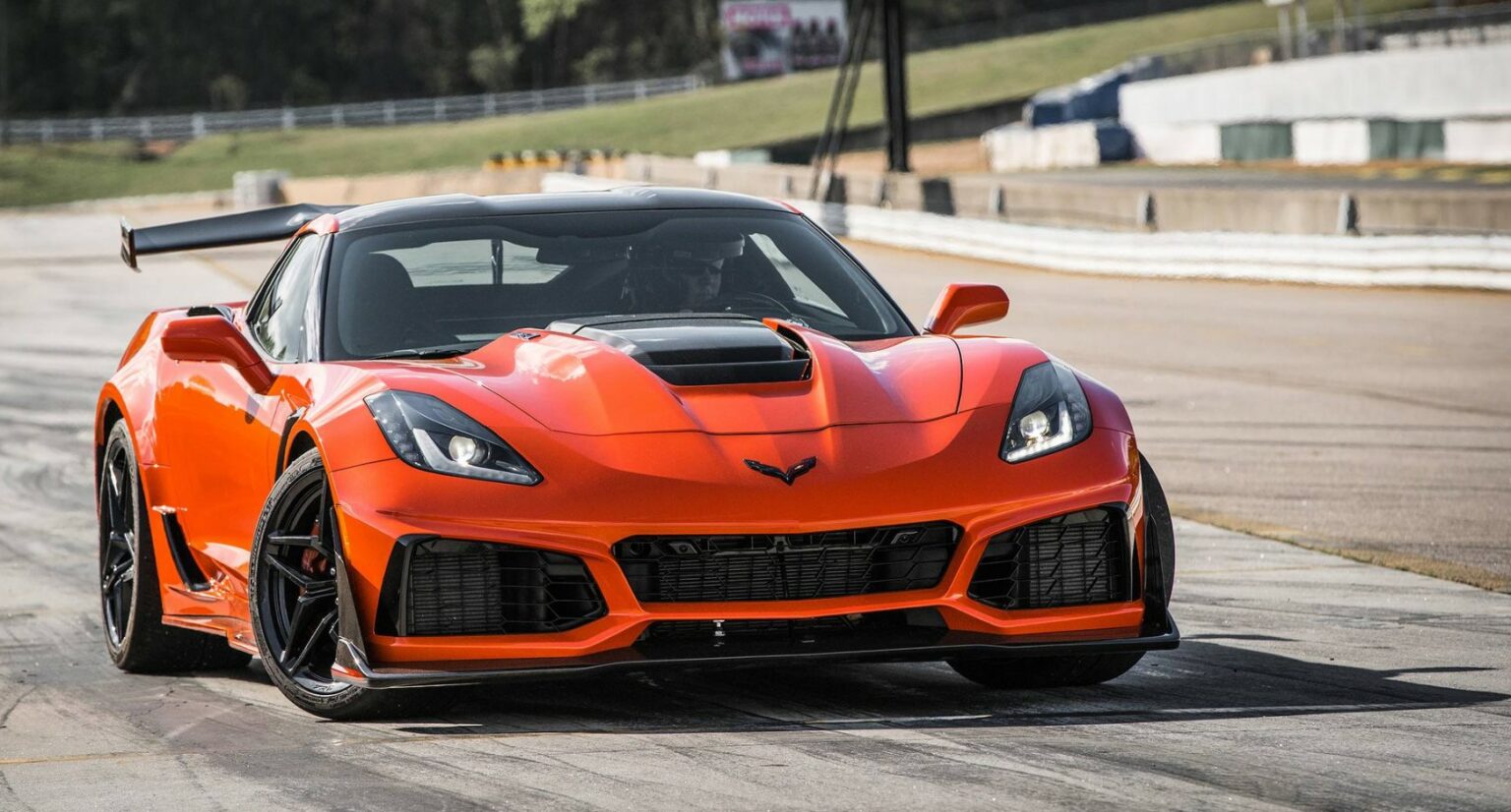 2026 Chevrolet Corvette Redesign, Specs, Performance - Inside The Hood
