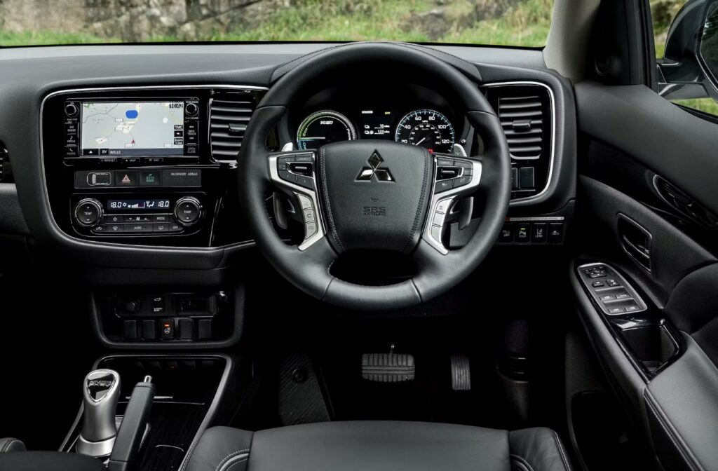 2027 Mitsubishi Outlander Redesign, Price, Specs - Inside The Hood