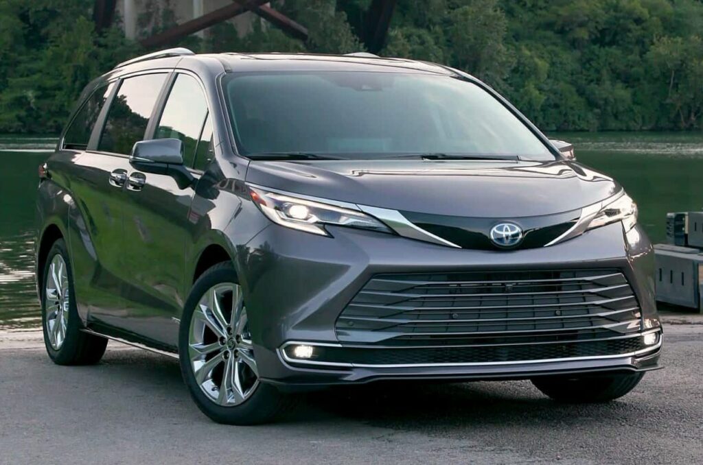 2027 Toyota Sienna Redesign, Performance, Configurations - Inside The Hood
