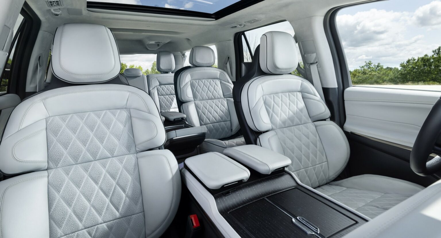 2026 Lincoln Navigator Specs, Price, Review - Inside The Hood