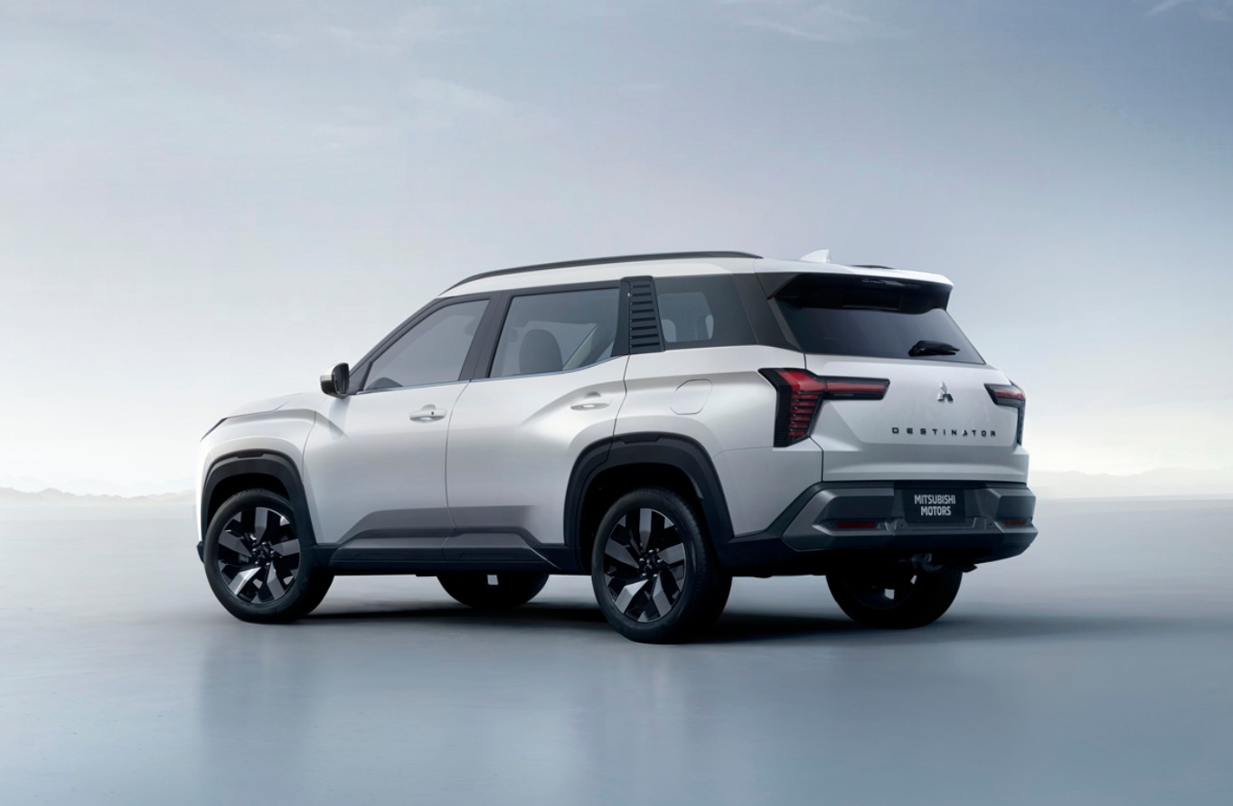 2026 Mitsubishi Destinator Review, Specs, Dimensions - Inside The Hood